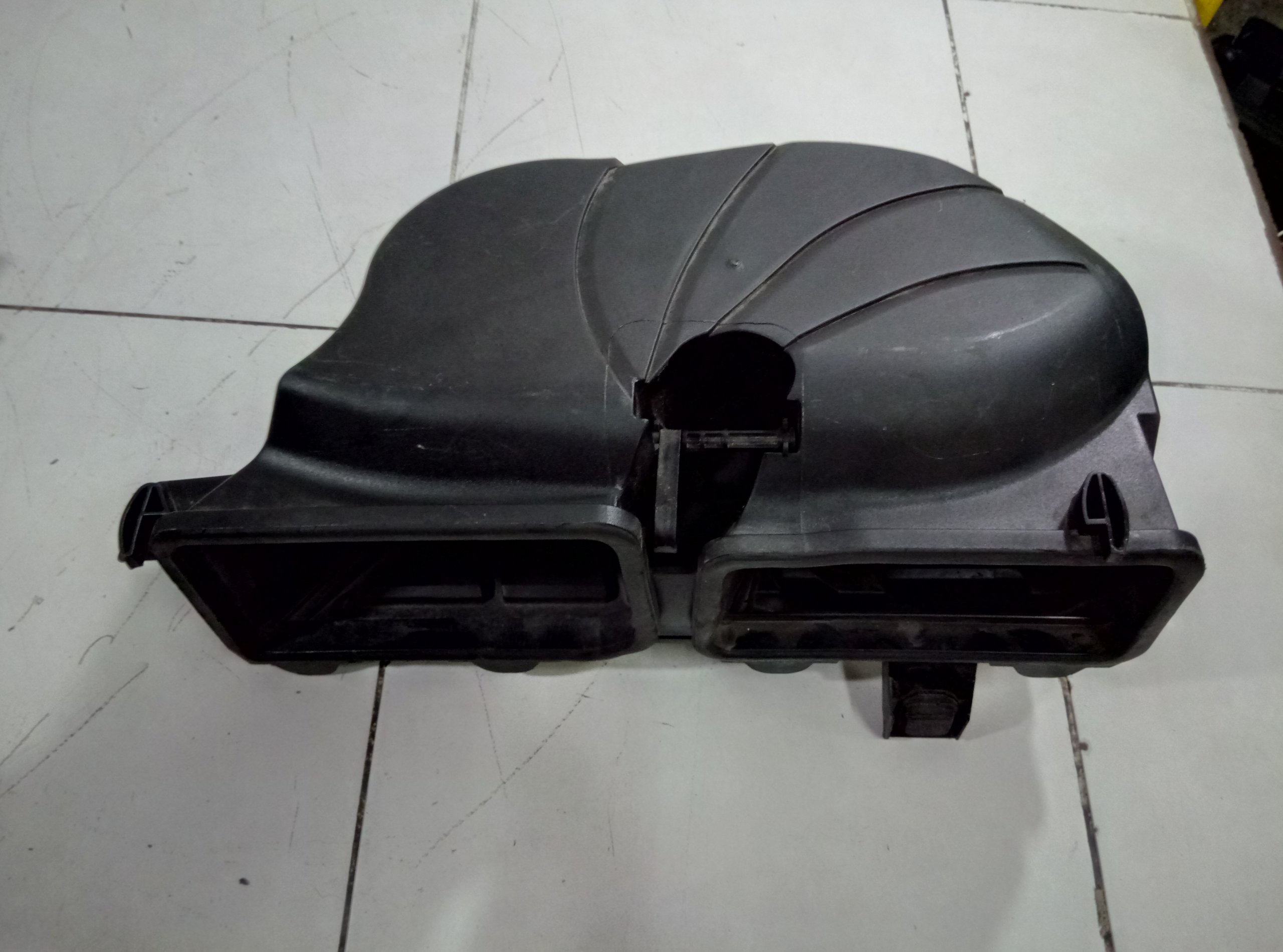 OBUDOWA WLOTU POWIETRZA MERCEDES W204 A2048303303 - 7159099761 ...