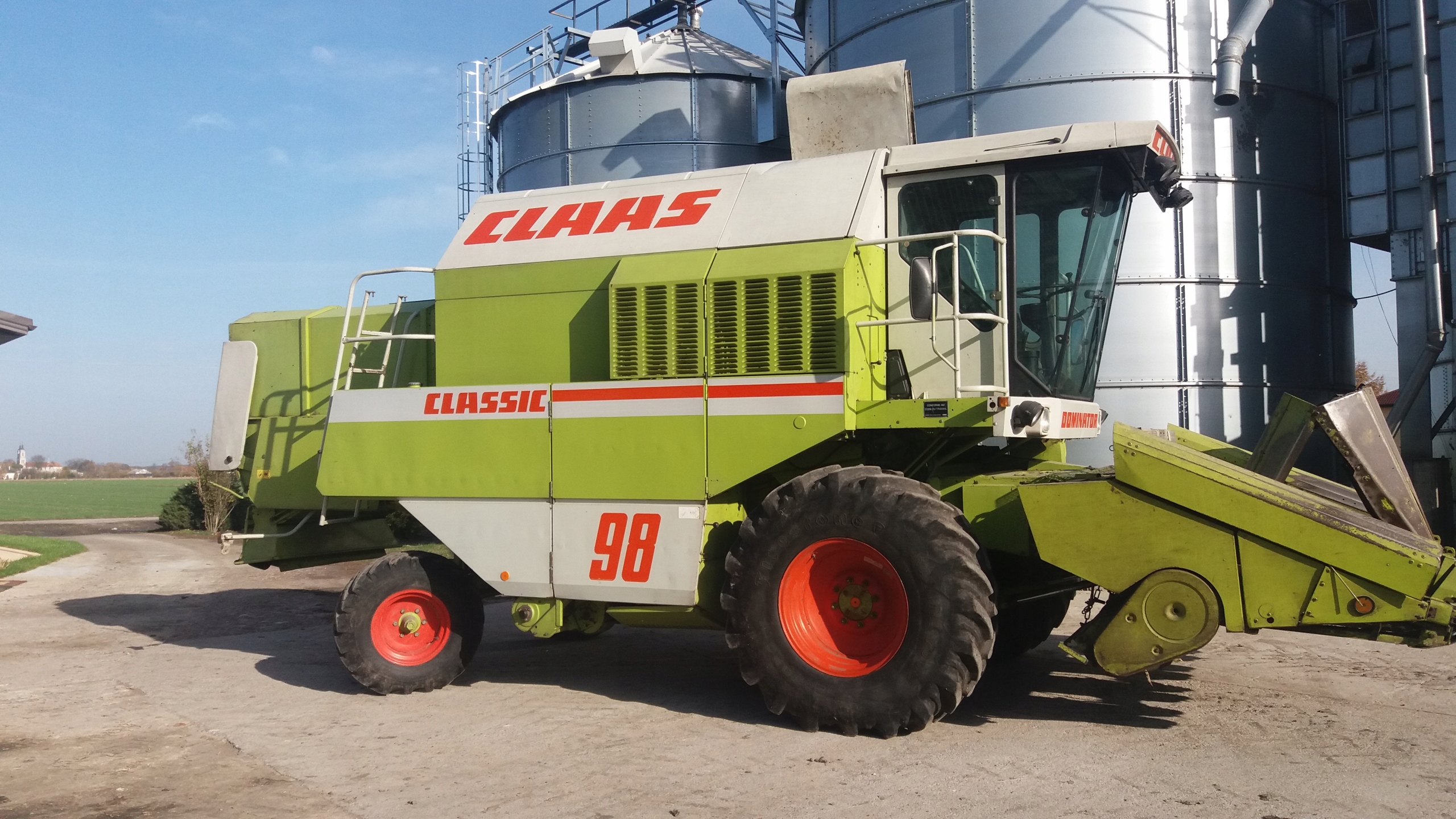 Kombajn claas dominator 98 classic + stół + wózek - 7756561220 ...