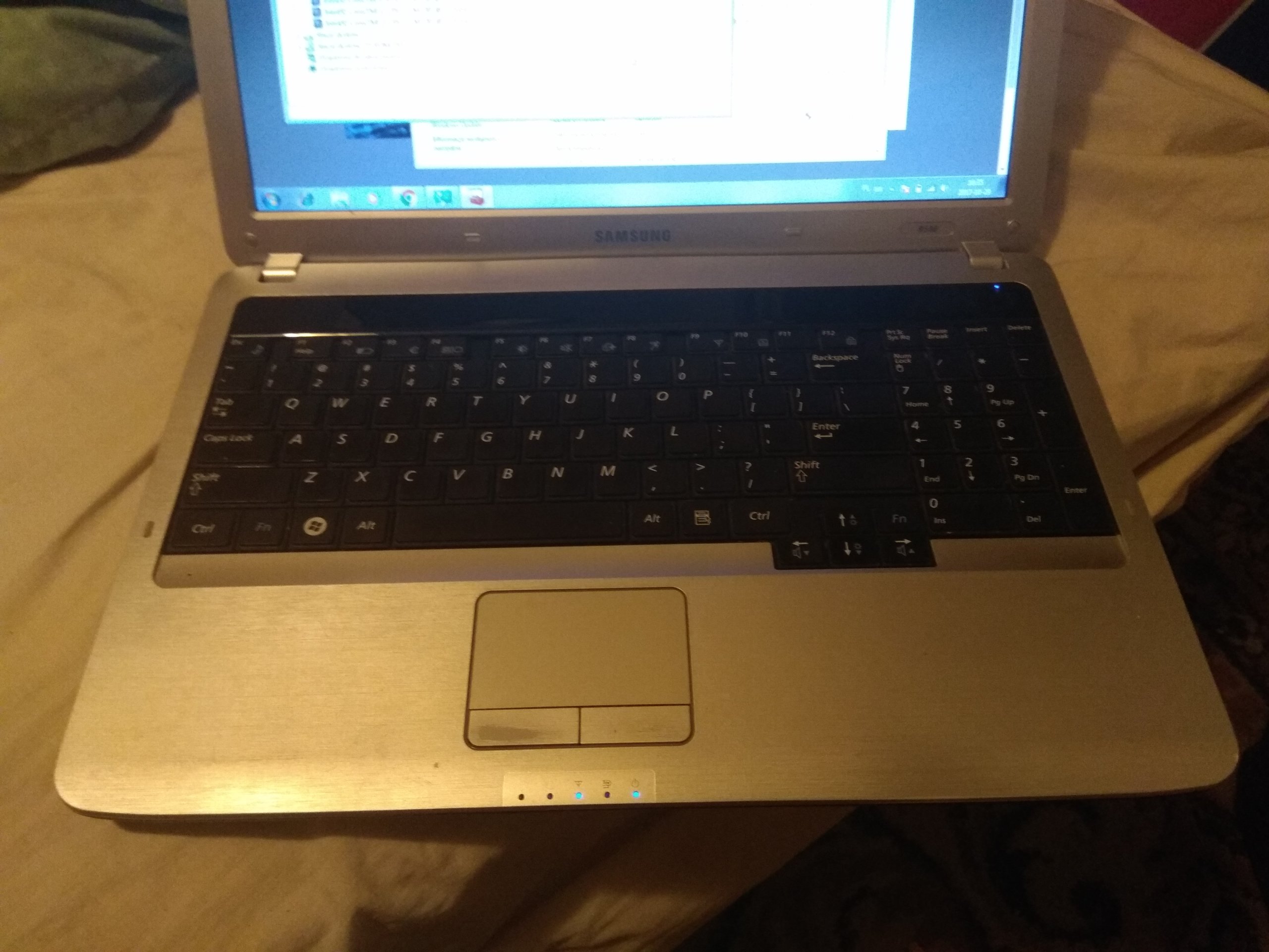Laptop samsung core i3 GeForce310M 4GB DDR3 500GB - 7079711999 ...