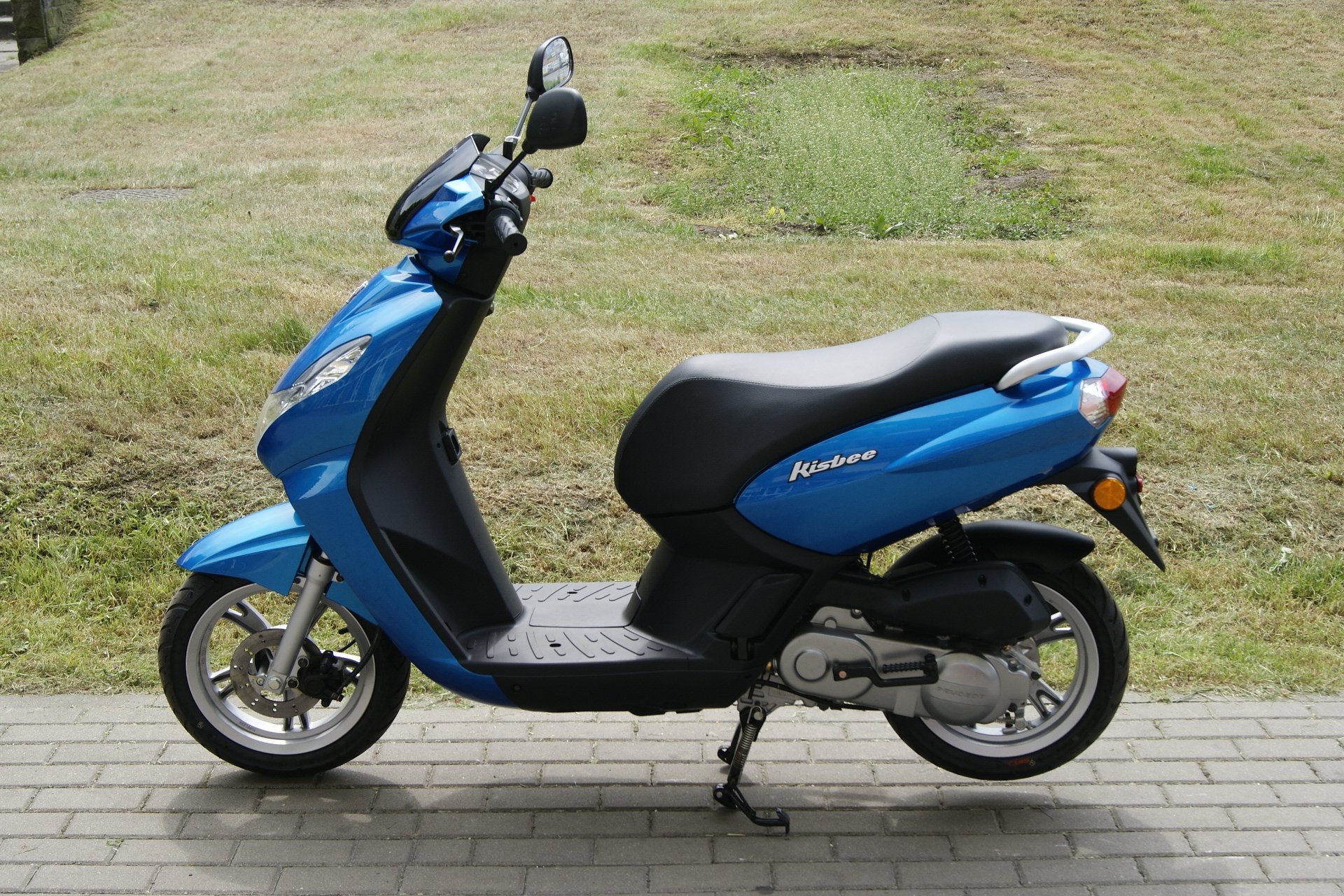 Skuter 50 cc Peugeot Kisbee Active niebieski 2017 - 7321659396 ...
