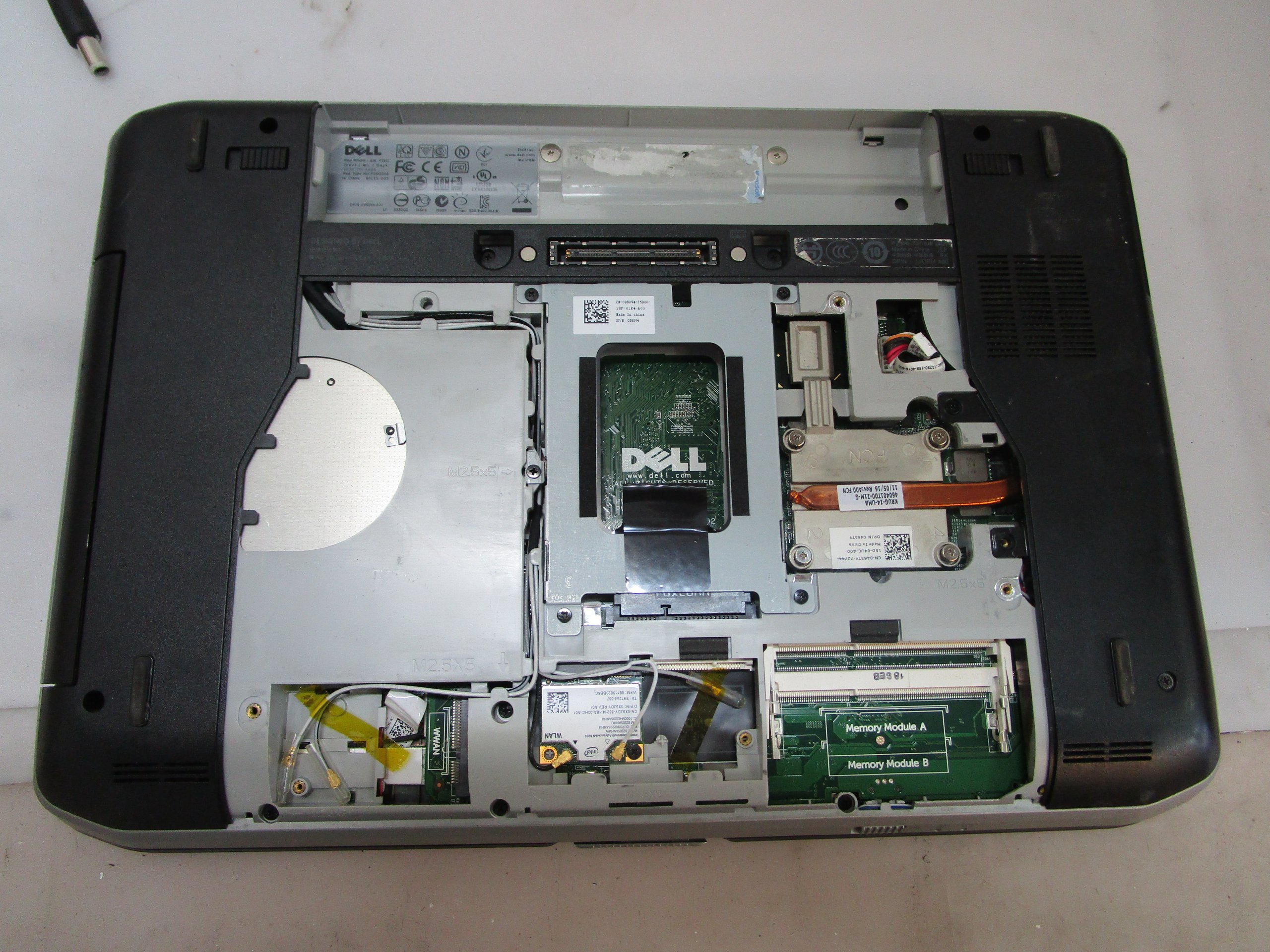 Laptop Dell P16G #R967 - 7048708934 - oficjalne archiwum allegro