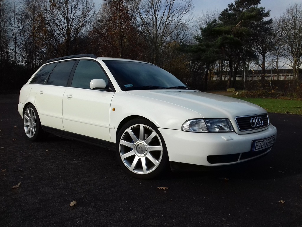Audi A4 B5 2.4 V6 Quattro - 7073082102 - oficjalne archiwum Allegro