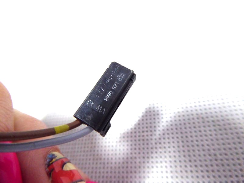 KOSTKA ELEKTRYCZNA WTYCZKA VW AUDI 8W0971832 - 7222738924 - oficjalne ...