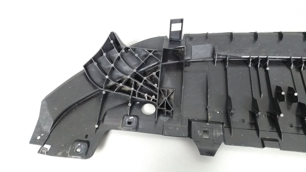 W176 A180 16 OSŁONA POD ZDERZAK A1768850736 - 7274664526 - oficjalne ...