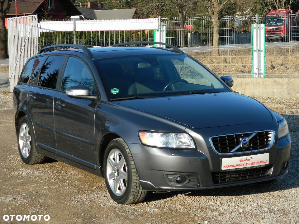 Volvo V50 Lift 2.0 Diesel 136KM Xenon Navi Alu Czu - 7260822834 - oficjalne archiwum Allegro