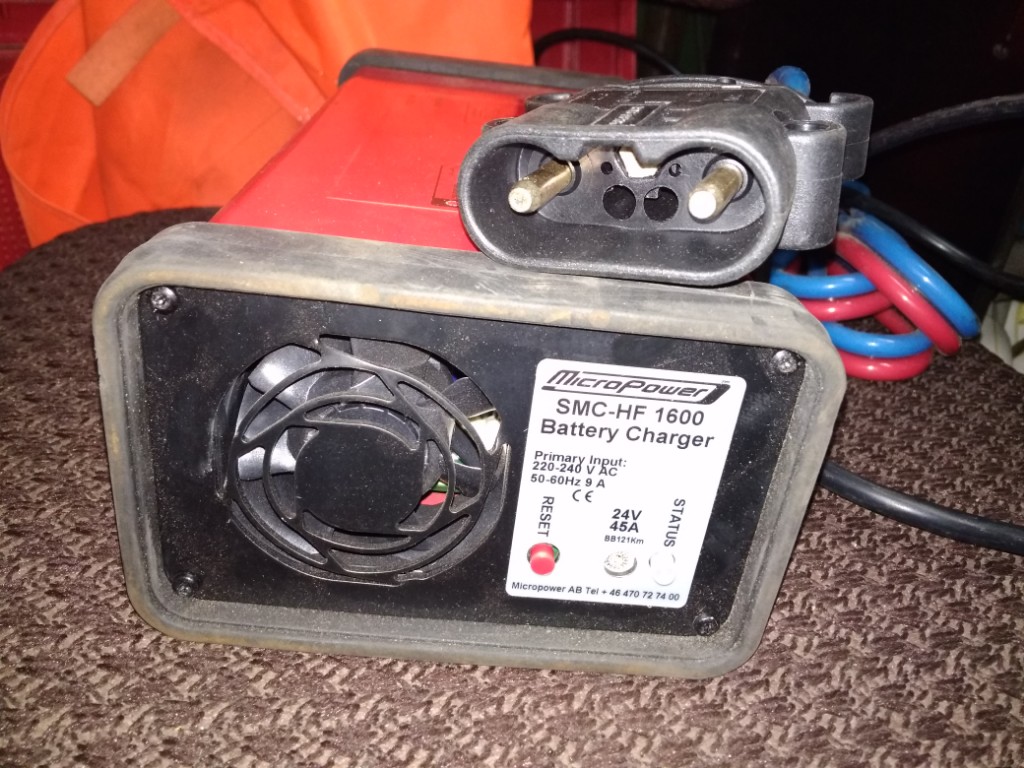 Prostownik Micropower 24V 45 Ah - 7253980857 - oficjalne archiwum Allegro