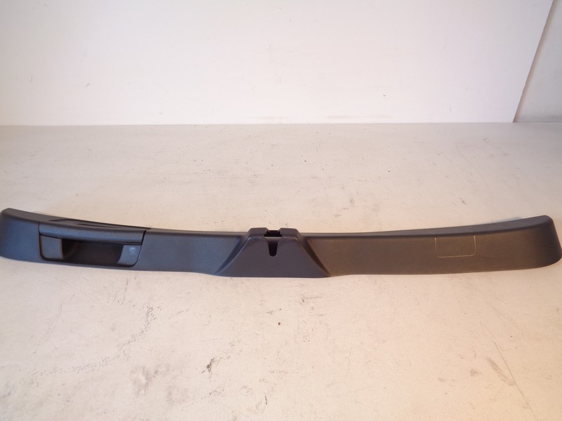 MERCEDES W246 plastik tylnej klapy A2467400801 - 7003250449 - oficjalne ...