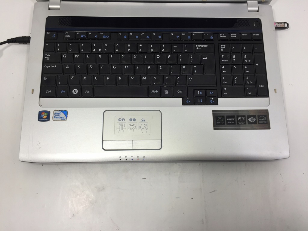 SAMSUNG NP-R730 INTEL P 2x2.2GHz 4GB 17,3'' XL139 - 7724623210 ...