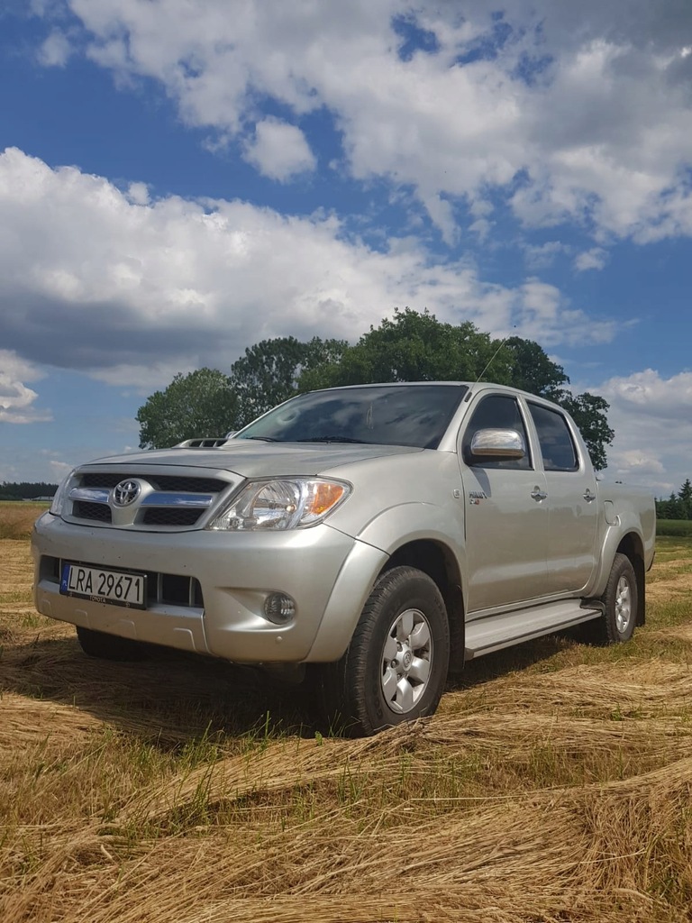 Toyota Hilux 2007 4x4 D-4D - 7409669044 - oficjalne archiwum Allegro