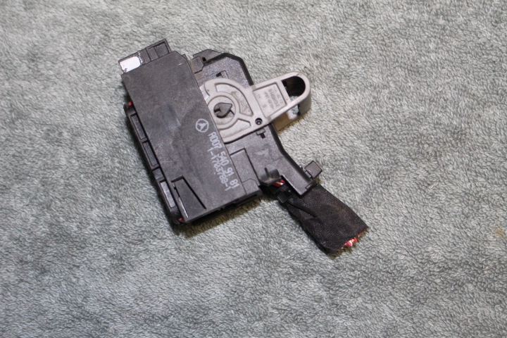 MERCEDES kostka A0075409181 - 7417676550 - oficjalne archiwum Allegro