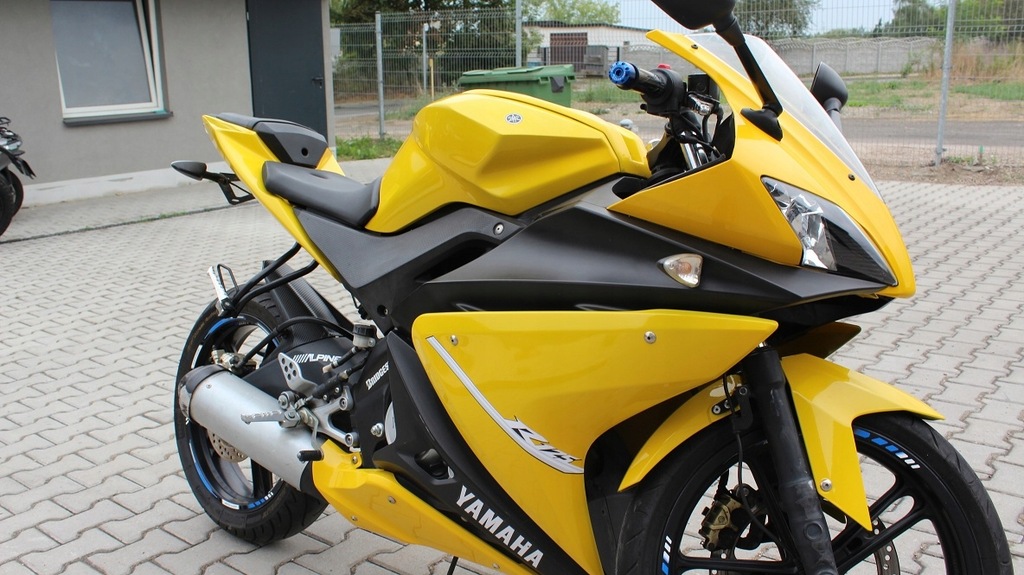 Yamaha Yzf R125 Yellow