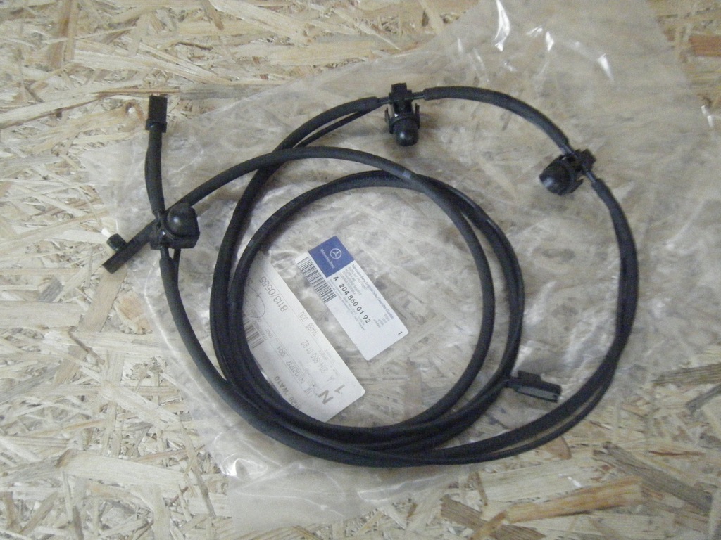 Mercedes W204 spryskiwacze z wężem A2048600192 - 7461748324 - oficjalne ...